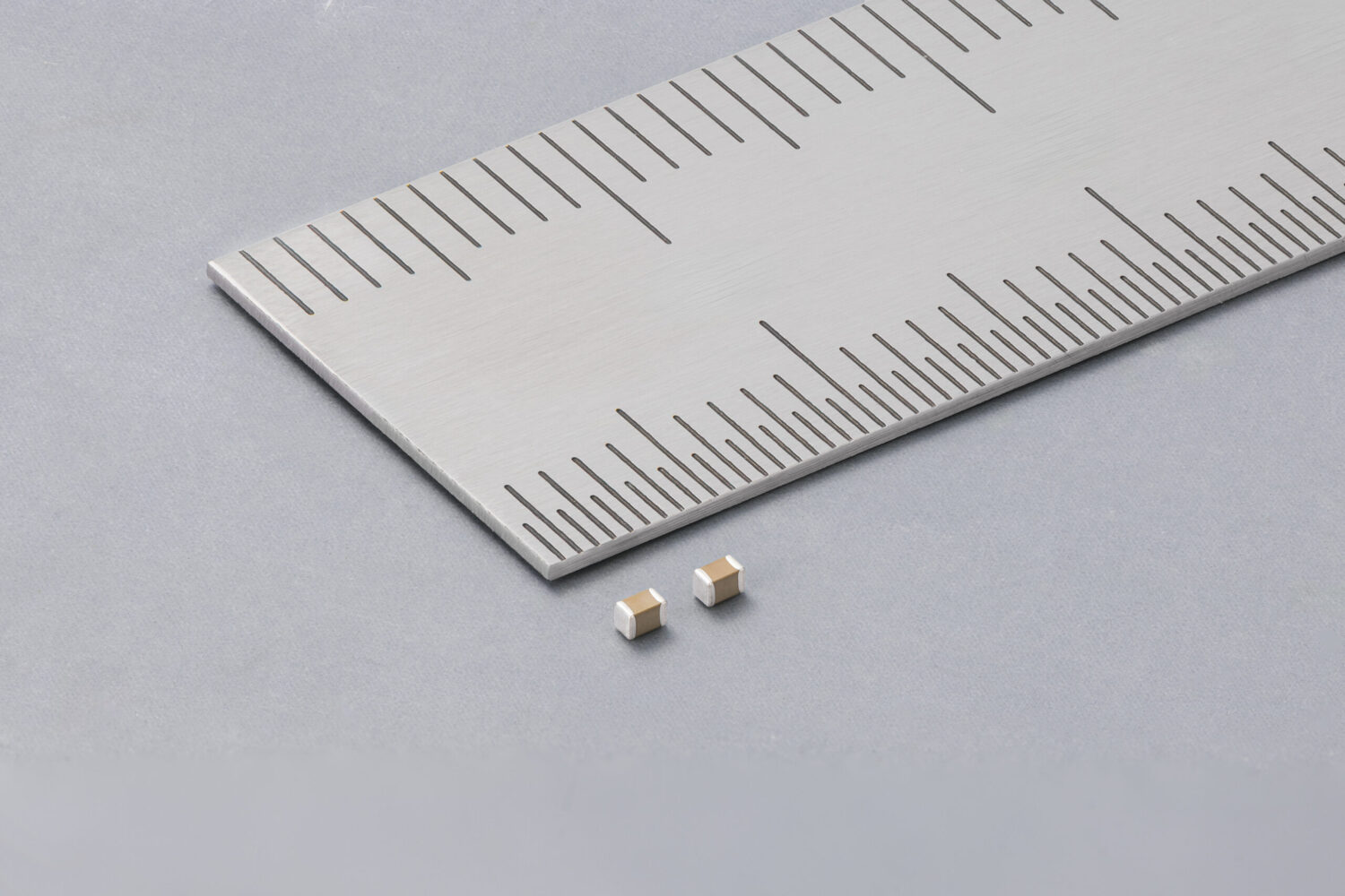 Murata Begins Mass Production of World's Smallest 47μF Ceramic ...